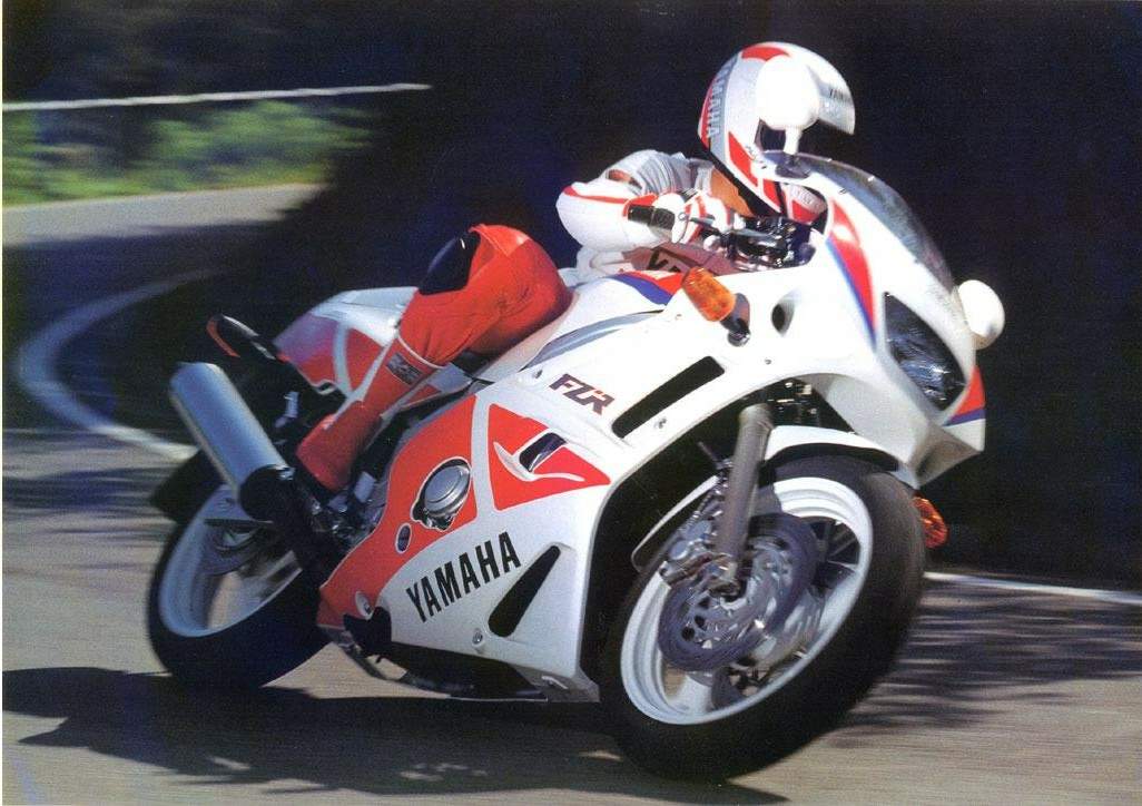 1990 Yamaha FZR600